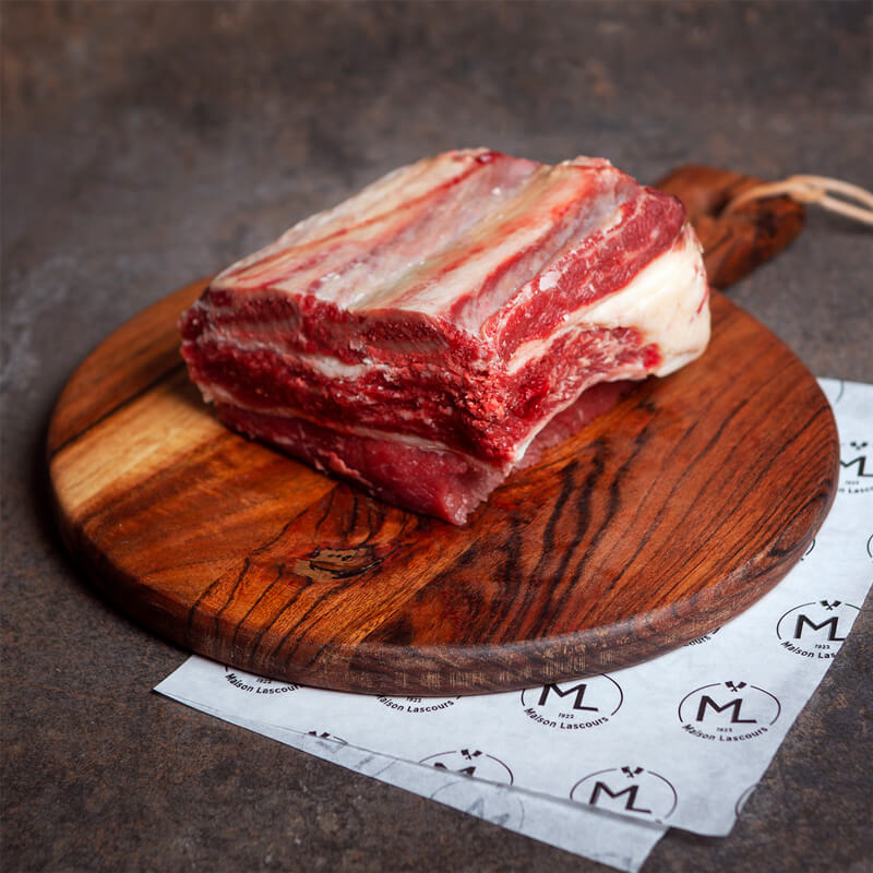 Plat-de-Côtes au Beaujolais en cocotte – Maison Lascours